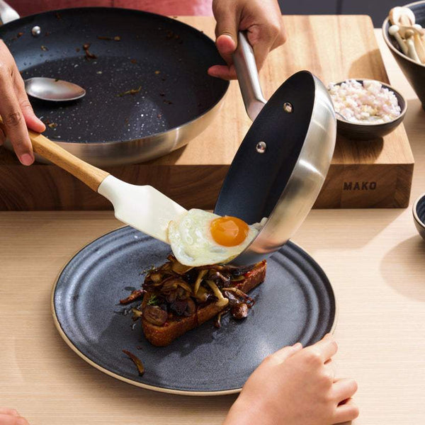 MAKO GENIUS 5-PLY PLASMA NON-STICK PANS Collection